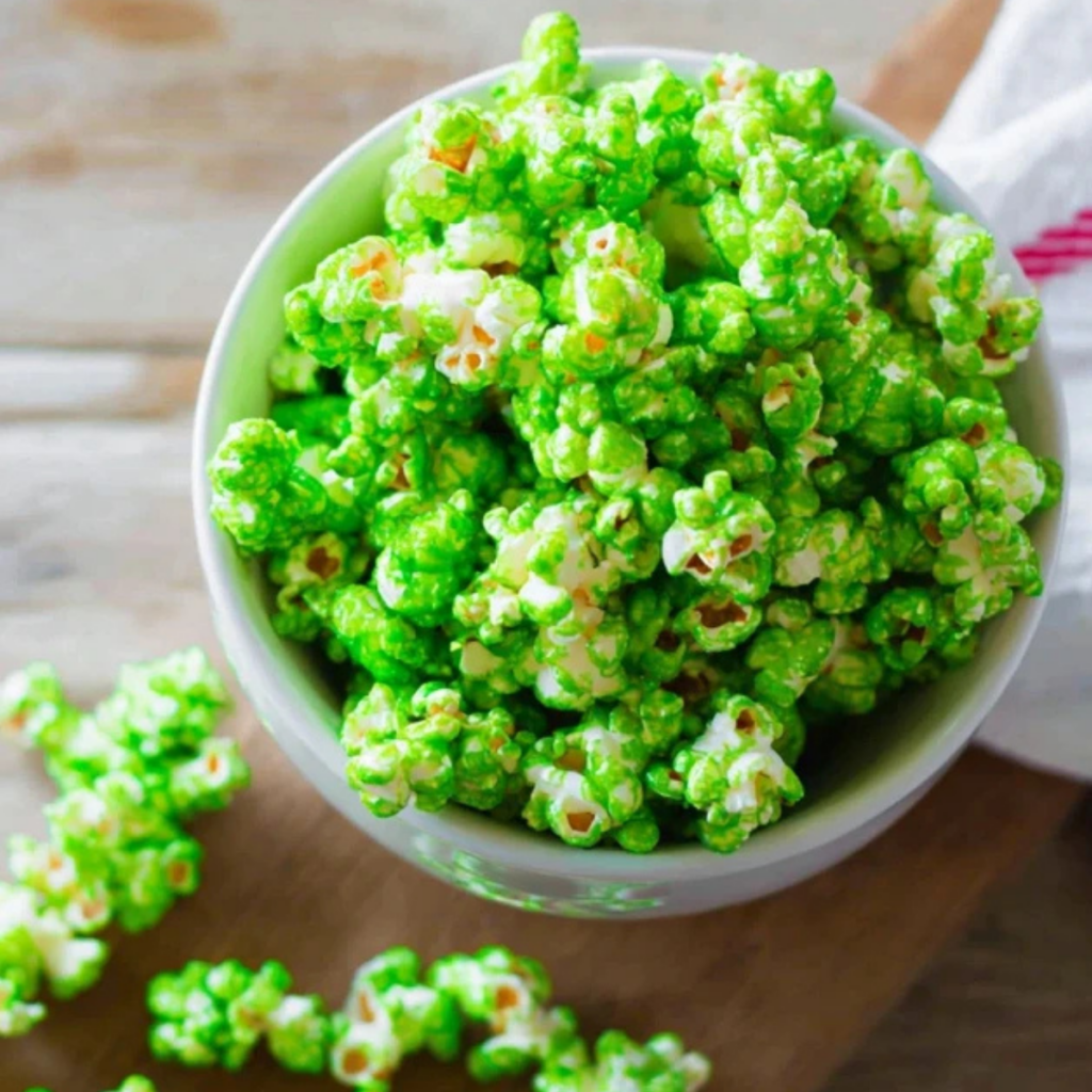 Green Colored Popcorn – Easy Festive Recipe - recipe maestro